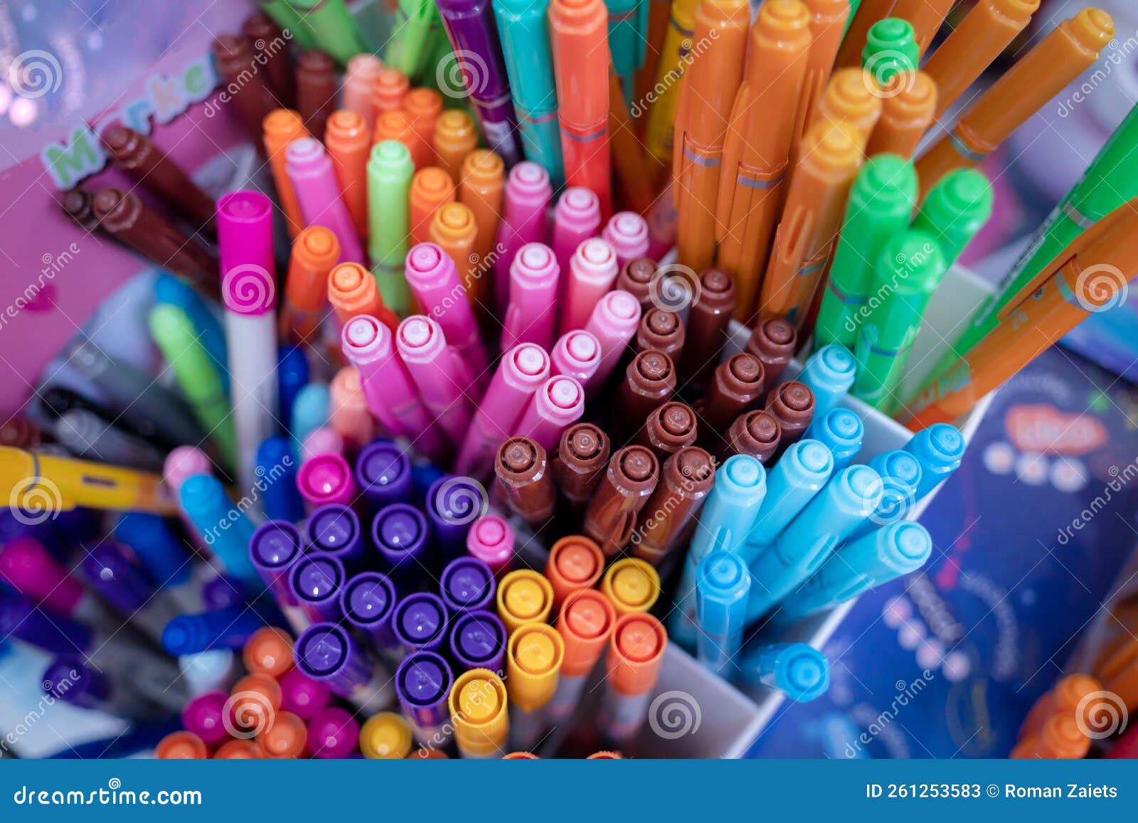 Background of Lots Assorted Colorful Marker Pen Set Stock Image - Image ...