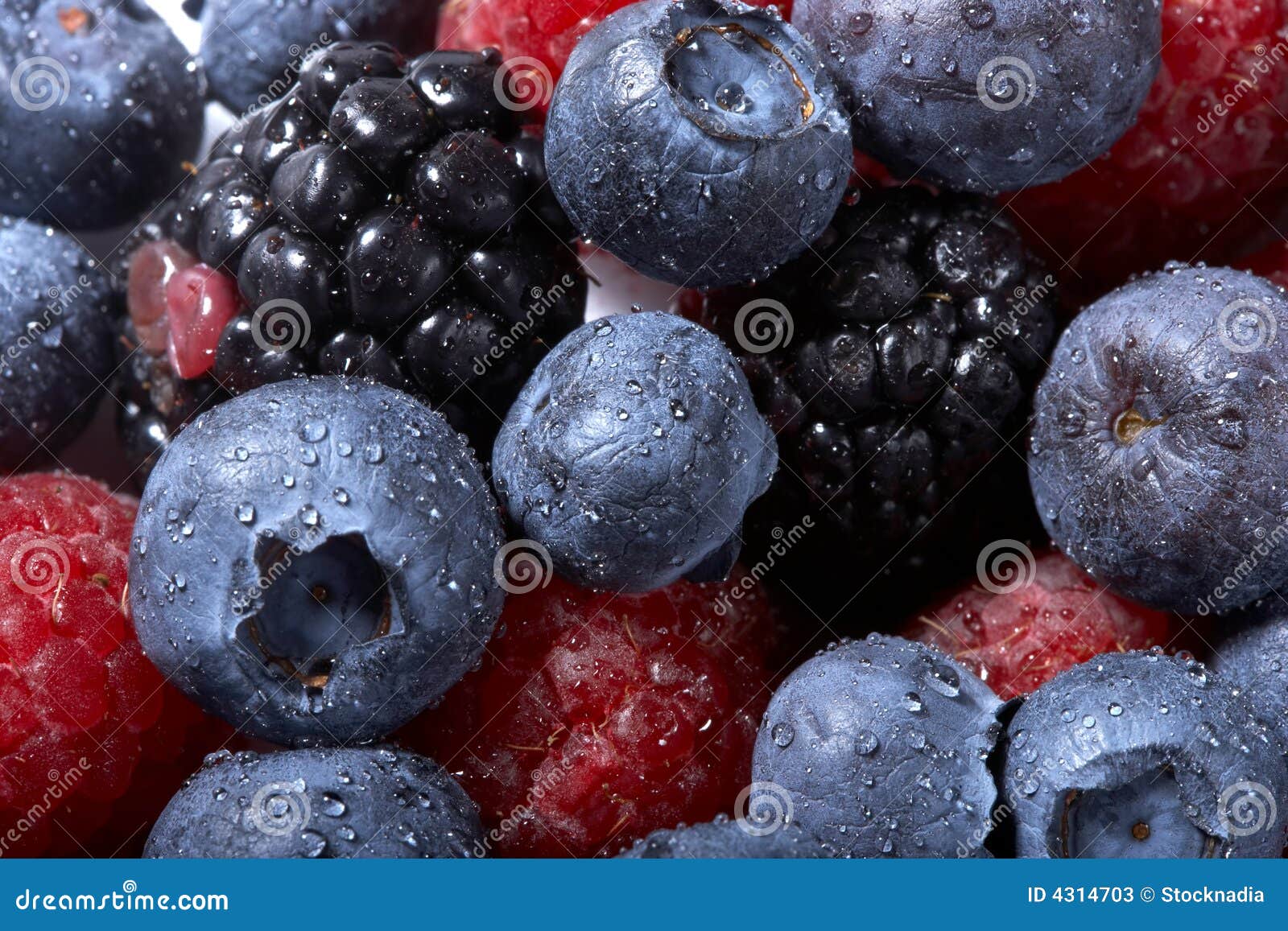 Background from Raspberry and Blueberry Stock Image - Image of juicy ...