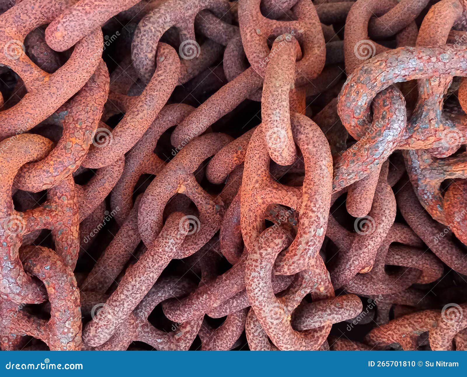 Background of Rusty Metal Rings. Chain Links with Rust. Full Frame of ...