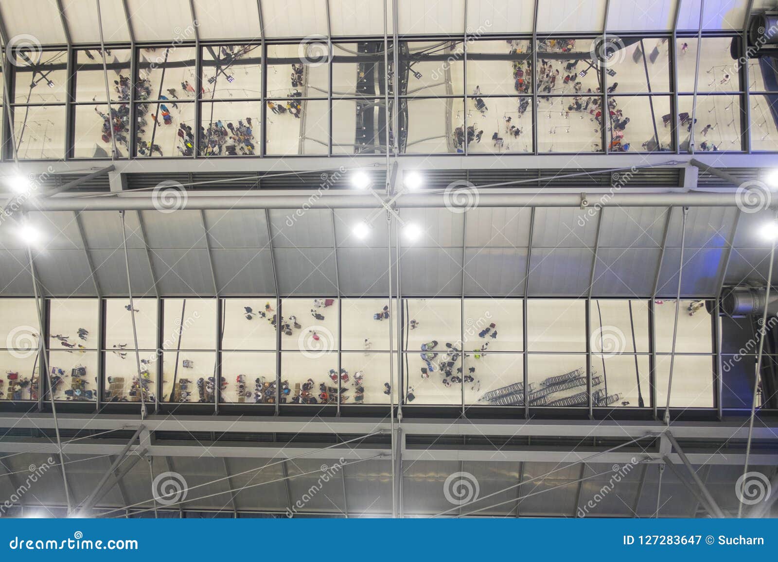 Background and Texture of Mirror Ceiling in Airport. Light Bulb Stock ...