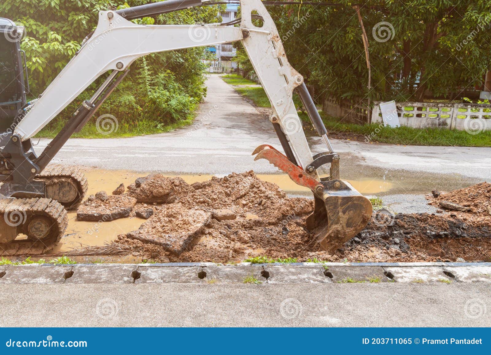 Backhoe Dig Repair Broken Water Line Pipe Main Plumbing on Road Stock ...