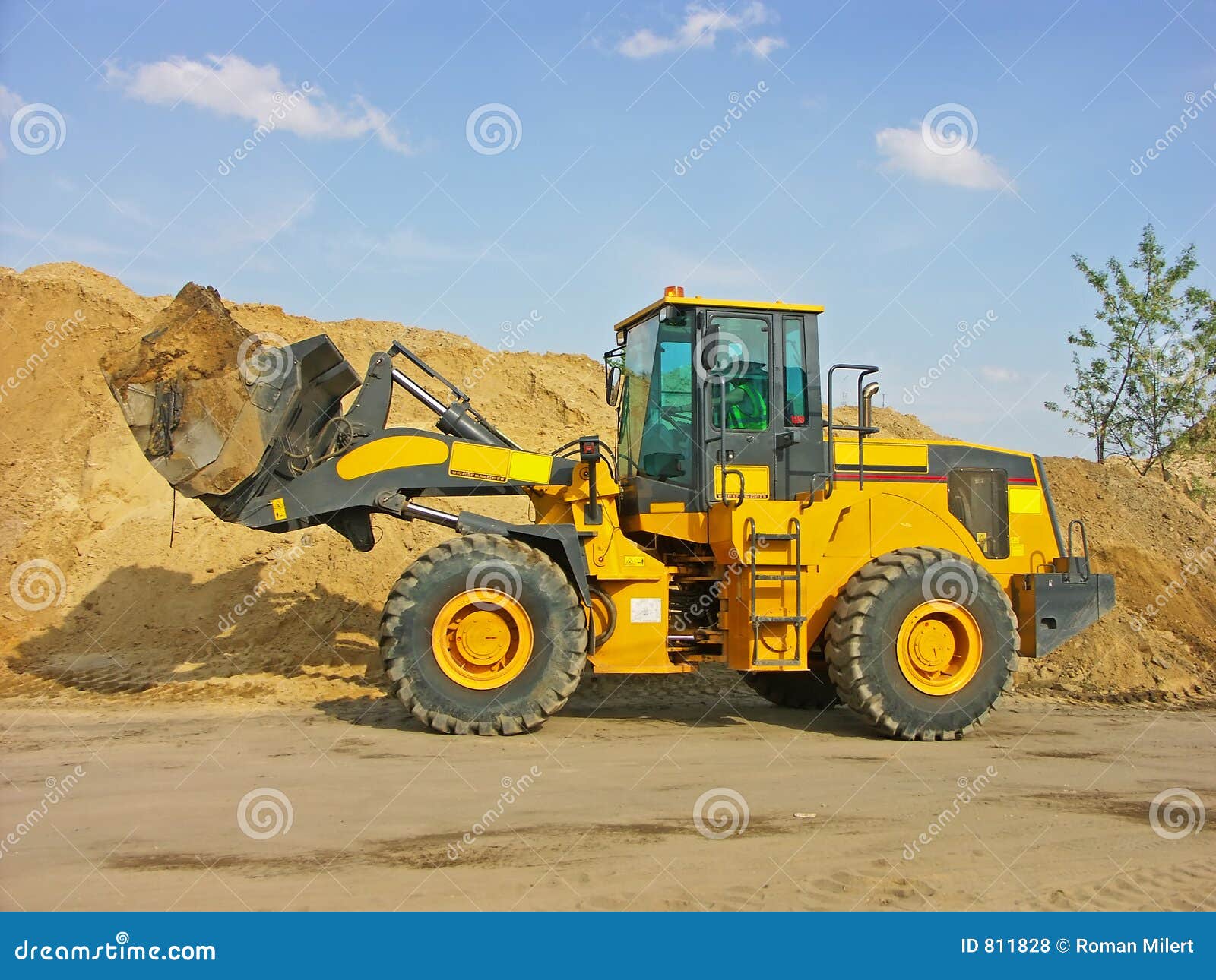 Backhoe loader stock photo. Image of bucket, digging, hydraulic - 811828