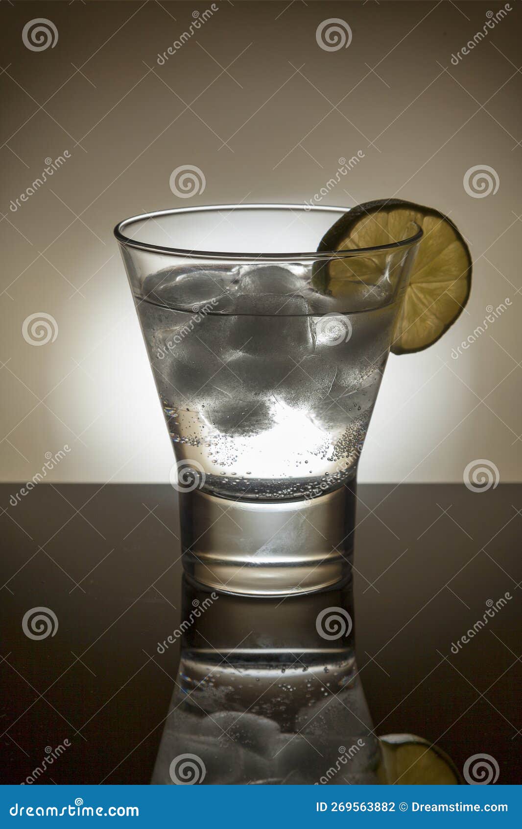 Backlit glass of gin tonic stock photo. Image of tropical - 269563882