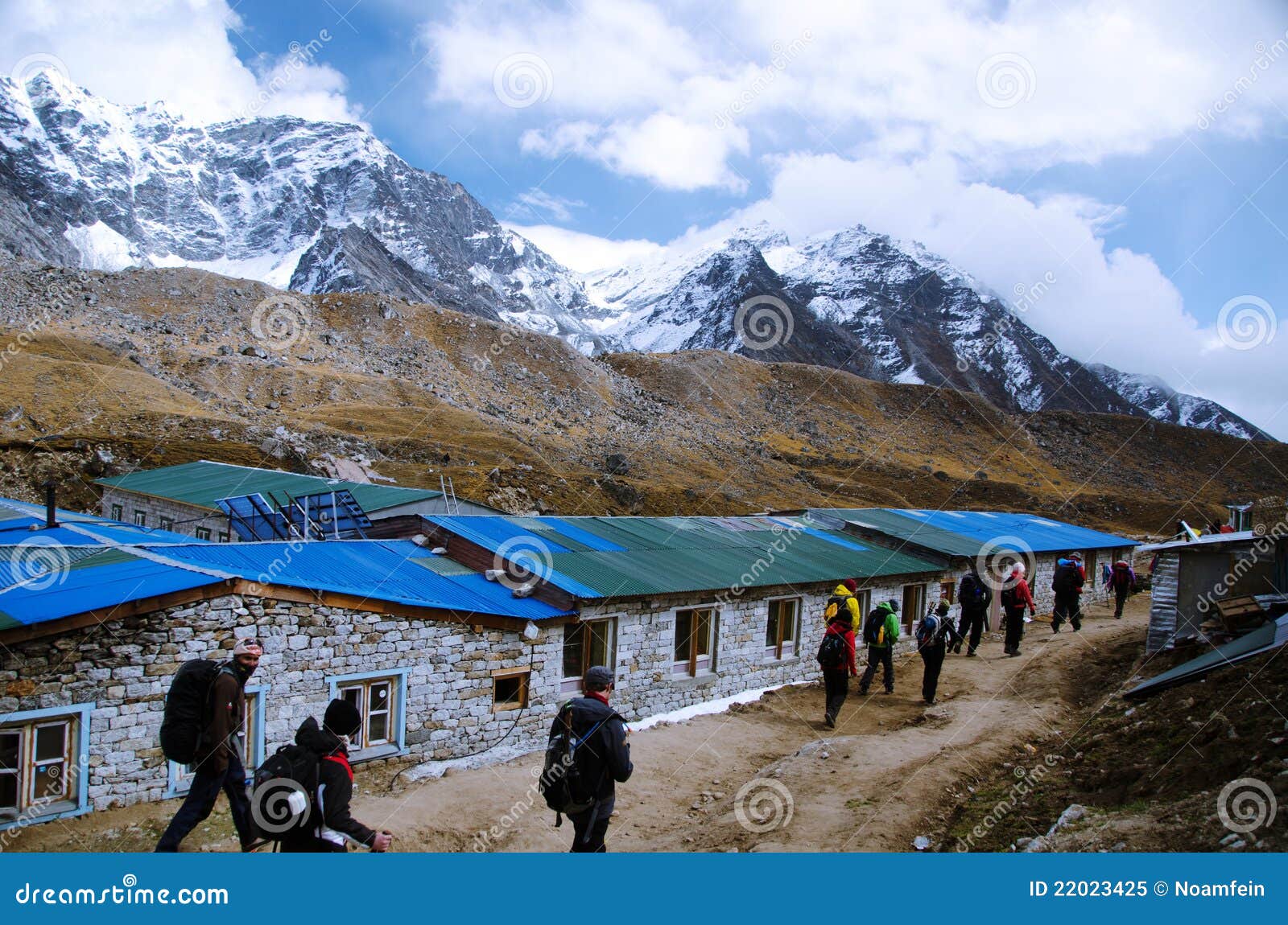 Backpackers in the Everest Base Camp Trail Editorial Image - Image of ...