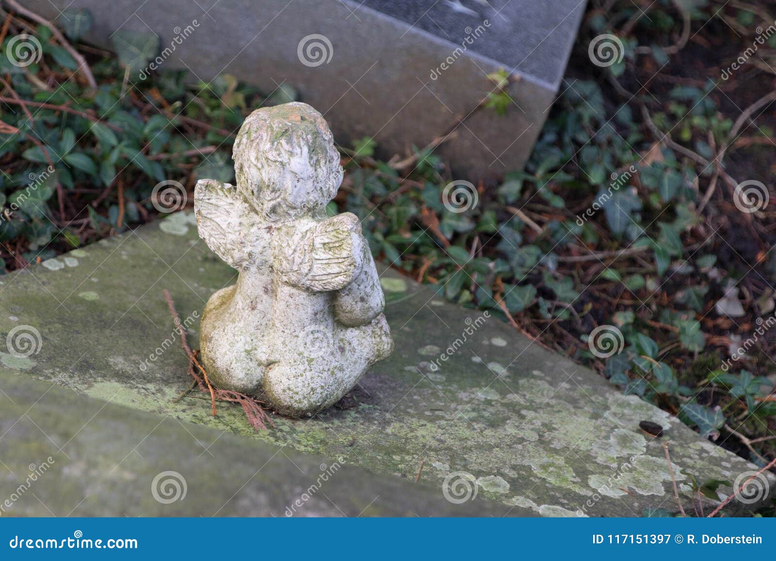 Backside of an angel stock image. Image of craft, ffentlicht - 117151397