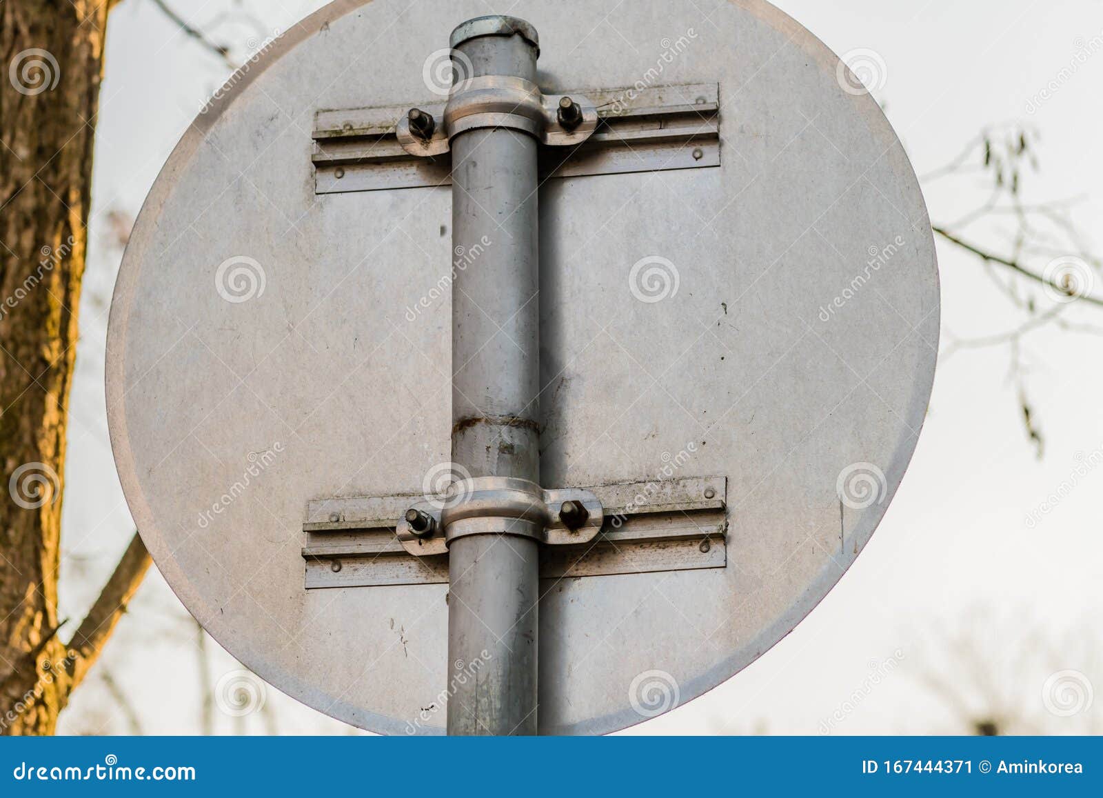 Backside of traffic sign stock image. Image of korean - 167444371