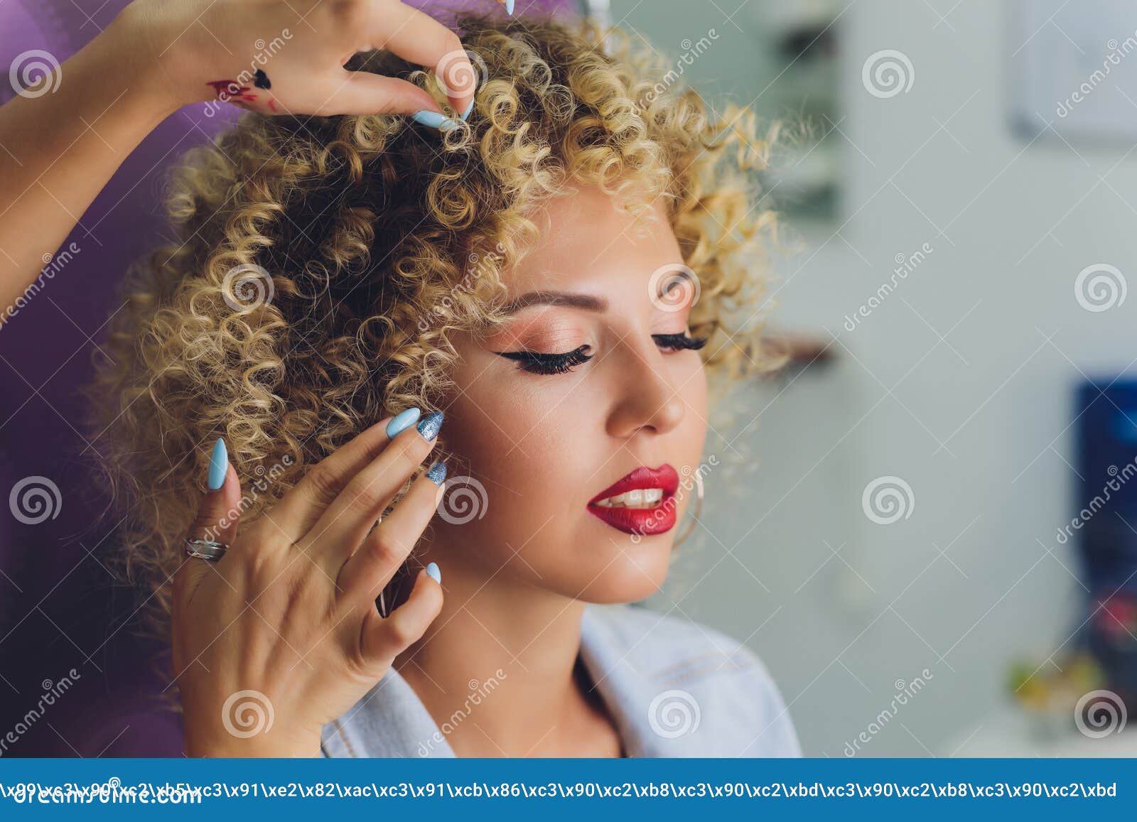 Backstage Scene: Professional Make-up Artist Doing Glamour Model Makeup ...