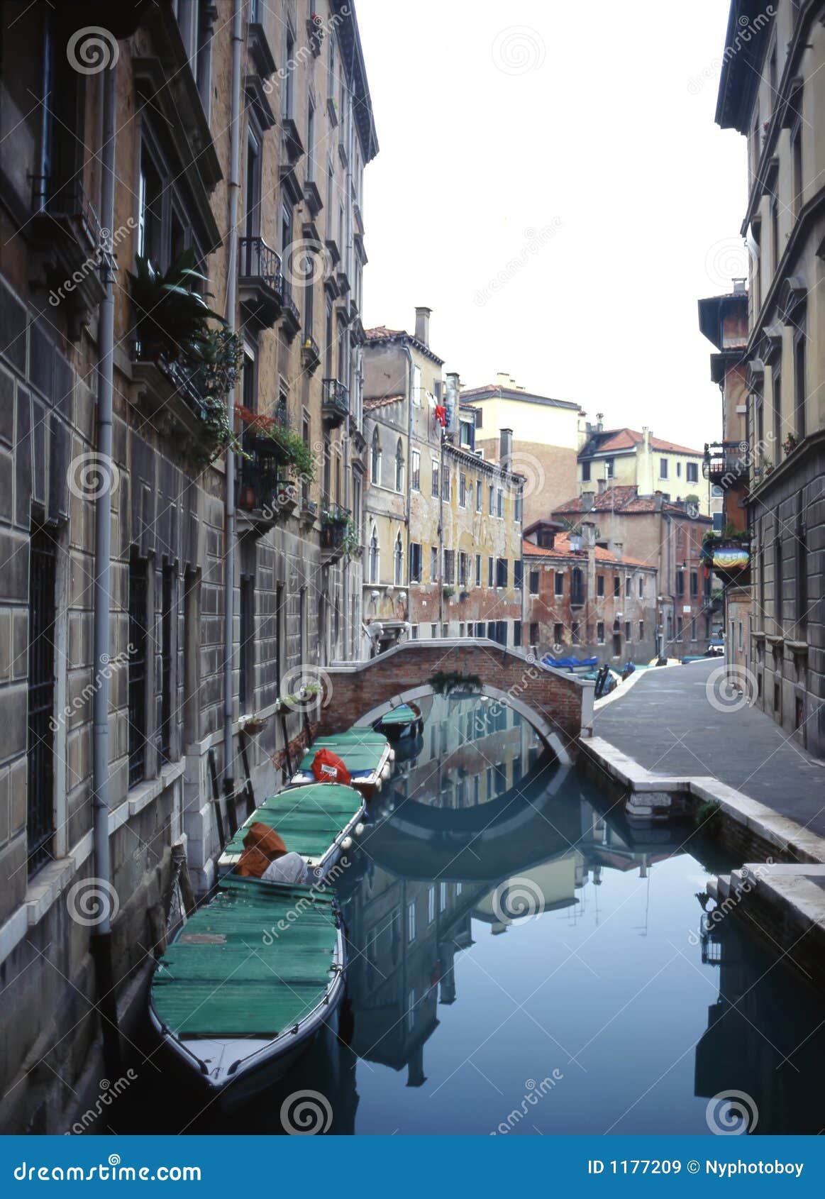 Backstreets of Venice stock image. Image of tourism, serene - 1177209