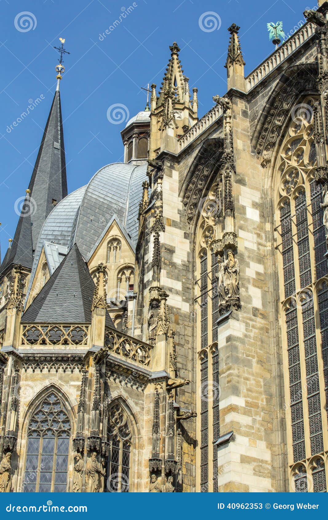 Bad Aachen stock image. Image of clear, people, fountain - 40962353