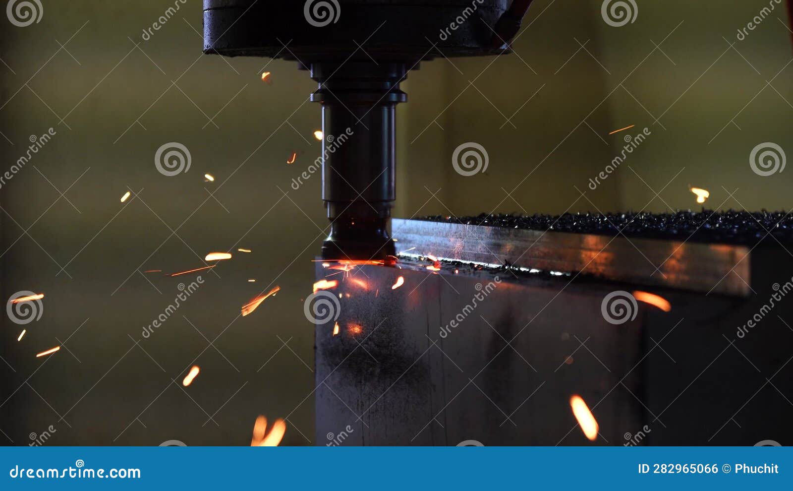 The Bad Rough Cutting Condition of CNC Machine with Radius Indexable ...