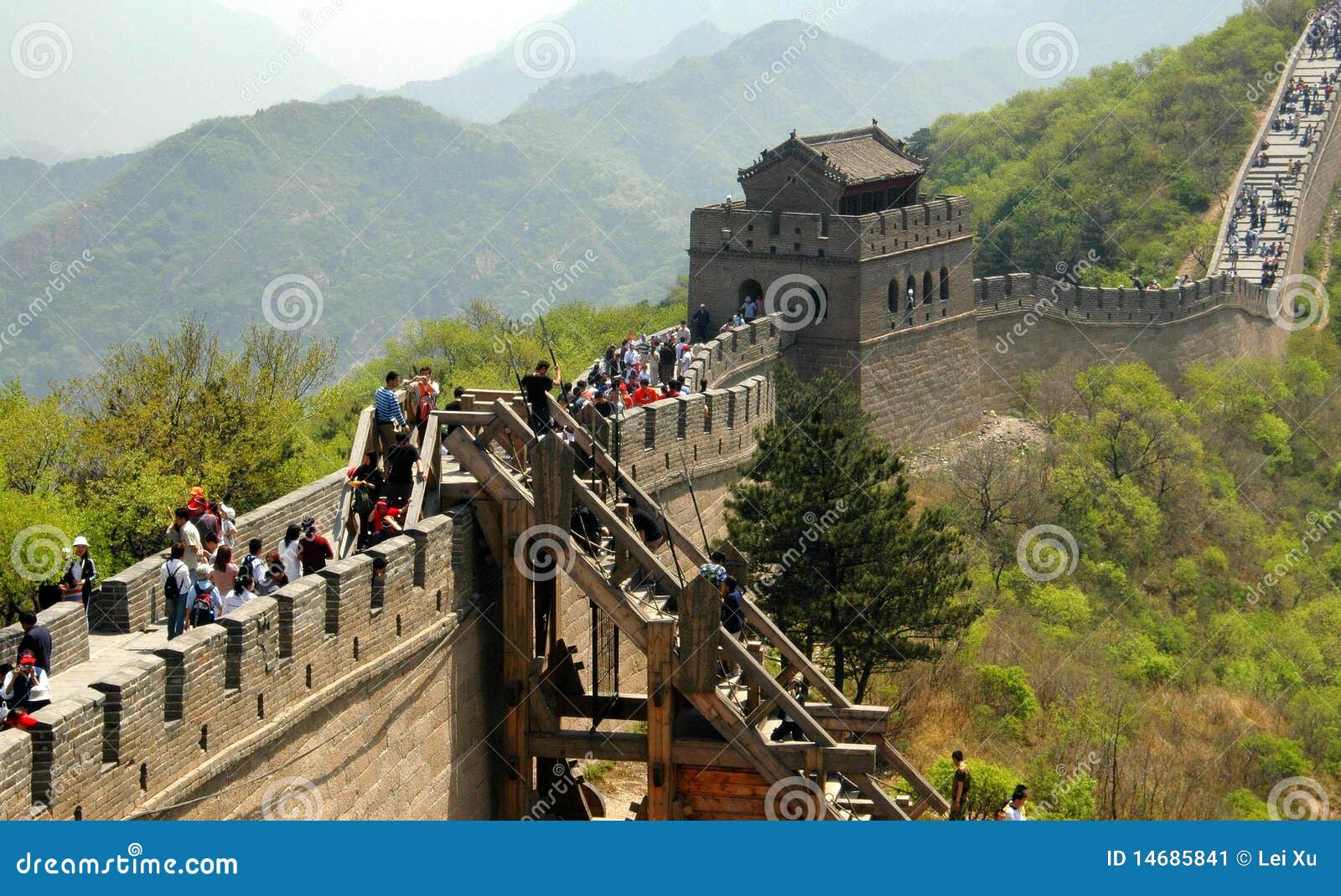 Badaling, China: Great Wall of China Editorial Photo - Image of china ...