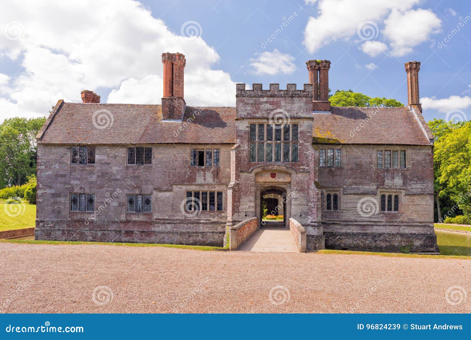 Baddesley Clinton Manor House Imagem de Stock - Imagem de parede ...