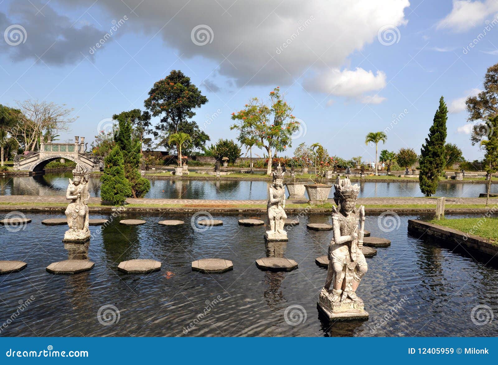 Baden II Van Ganga Van Tirta Stock Afbeelding - Image of boeddhisme ...