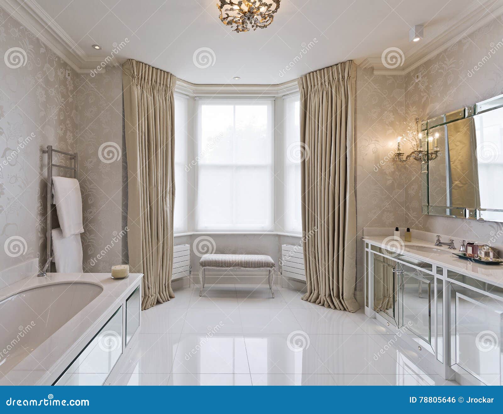 Badezimmer stockfoto. Bild von architektur, vollkommen - 78805646