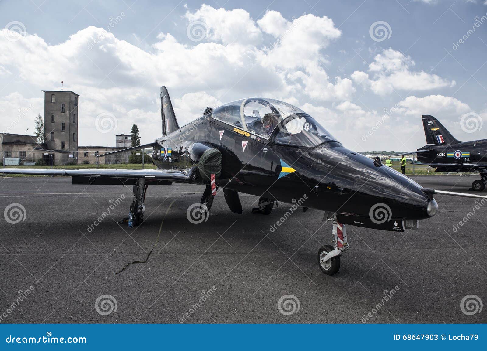 BAE SYSTEMS HAWK foto de archivo editorial. Imagen de bombardero - 68647903