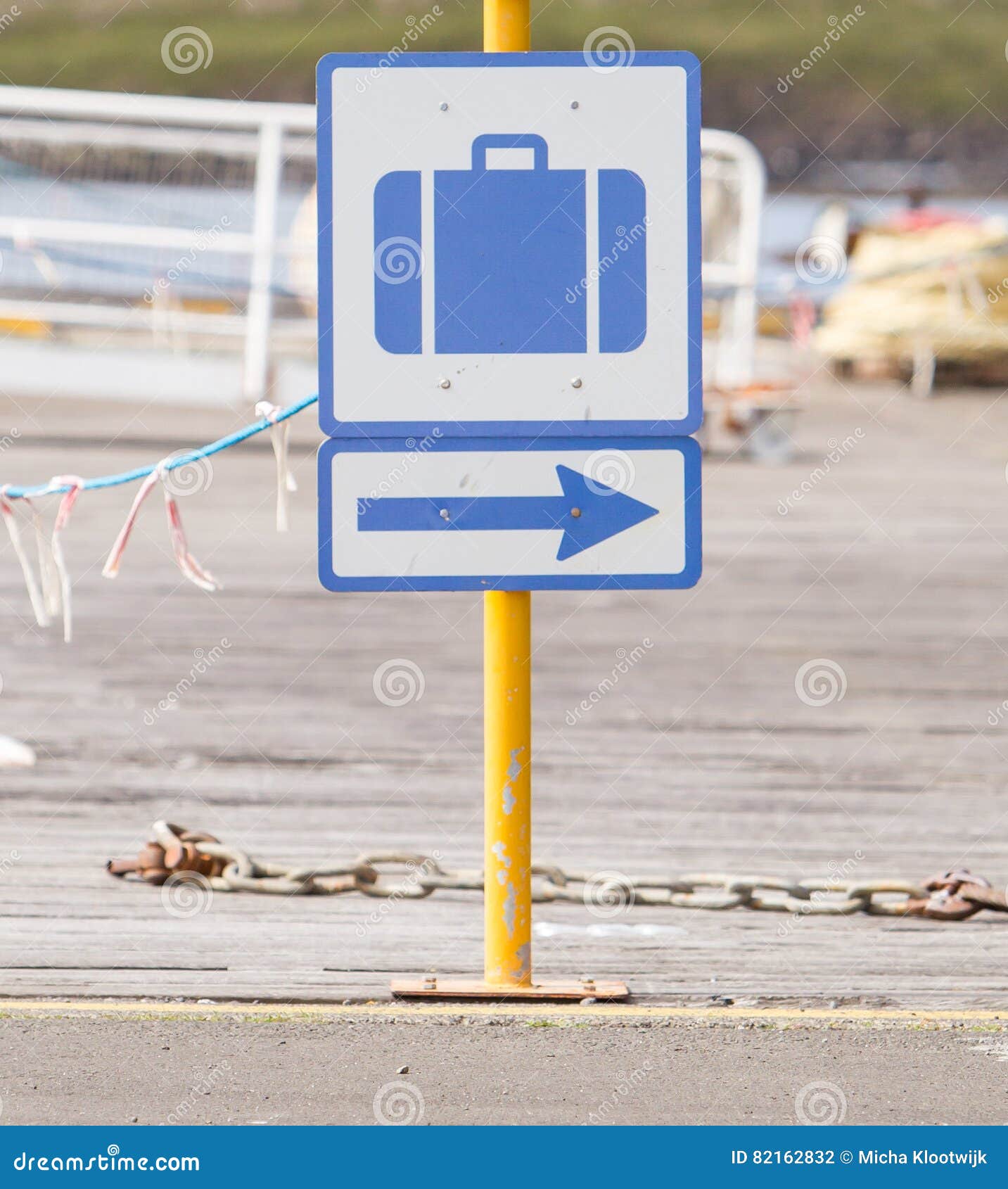Bagage sign stock photo. Image of boarding, direction - 82162832