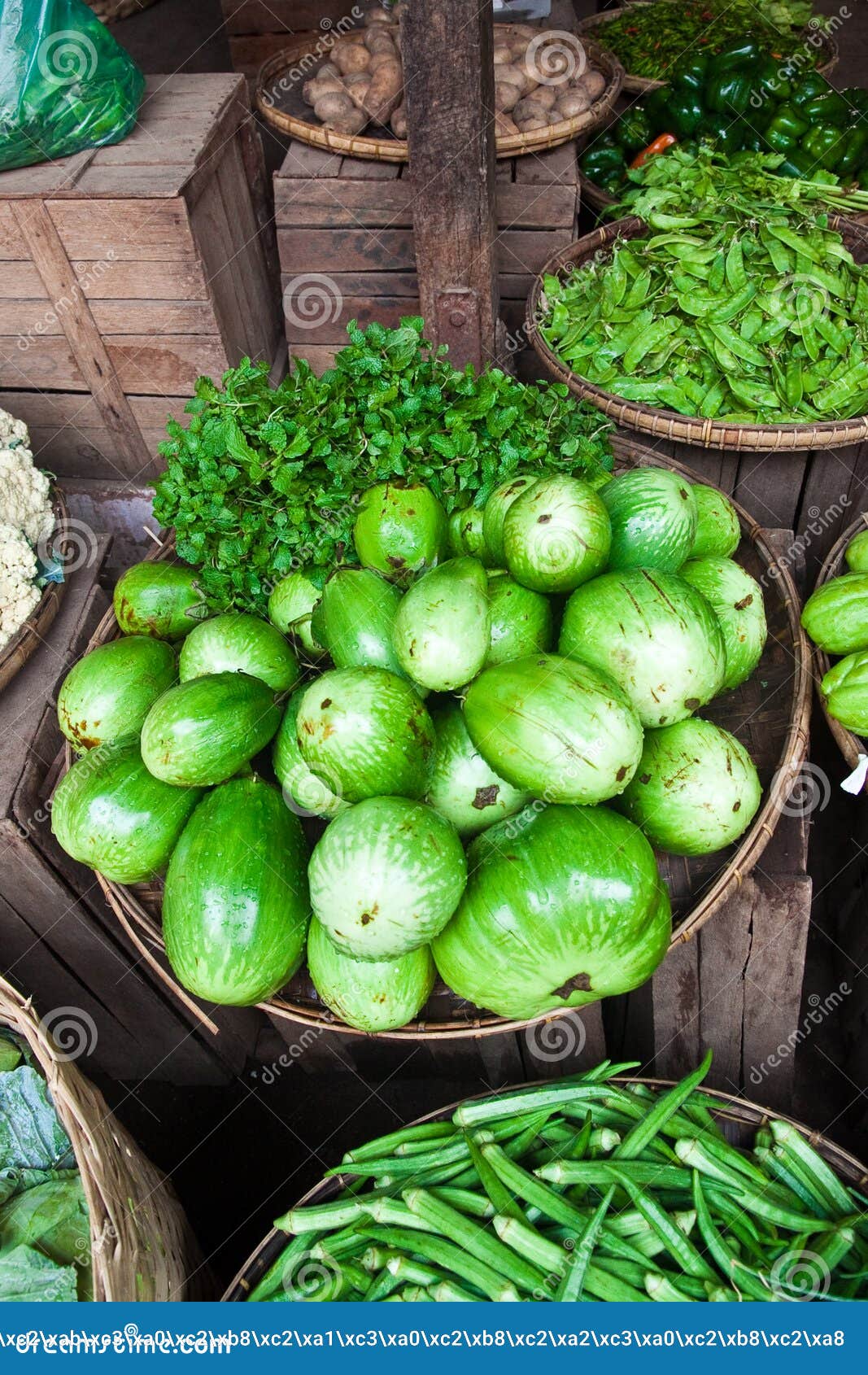 Bagan imagen de archivo. Imagen de berenjenas, cacahuete - 16791203