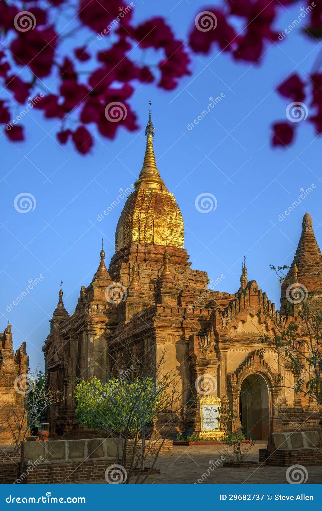 Bagan - Myanmar imagen de archivo. Imagen de pagano, budismo - 29682737