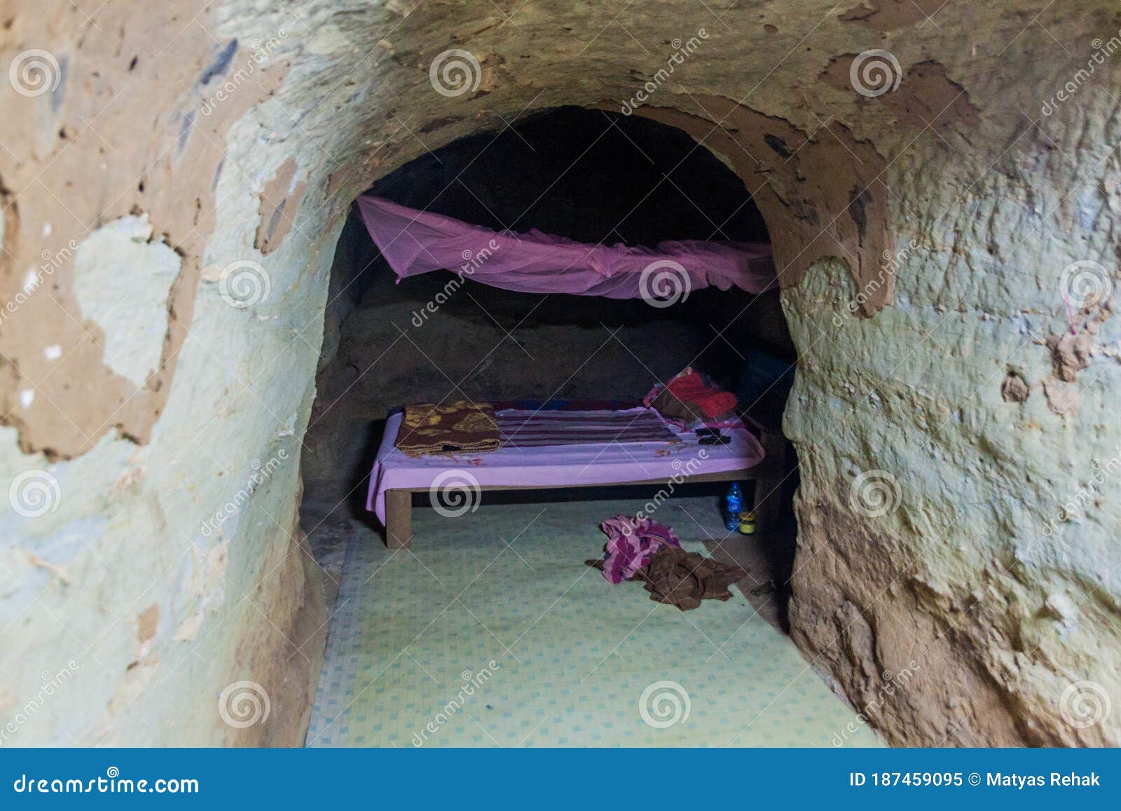 BAGAN, MYANMAR - DECEMBER 7, 2016: Cell in Kyat Khayon Cave Monastery ...