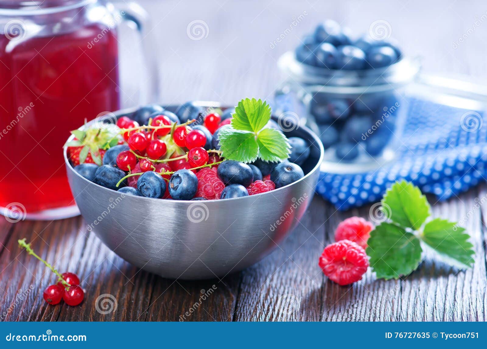 Bagas frescas imagem de stock. Imagem de sobremesa, misturado - 76727635