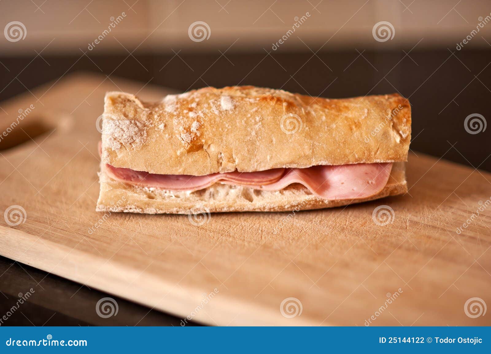 Baguette del jamón foto de archivo. Imagen de rebanadas - 25144122