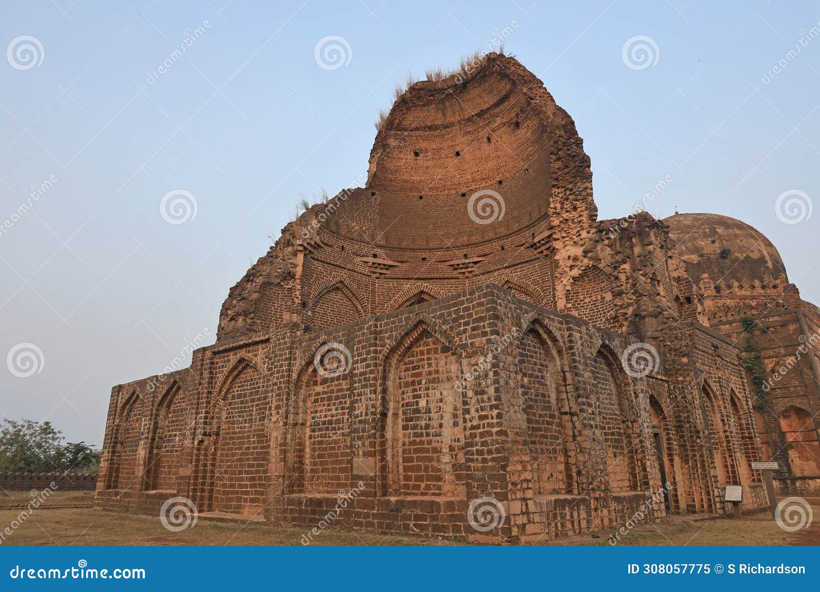 Tomb of Sultan Humayun at Dusk, Bidar, India Stock Image - Image of ...