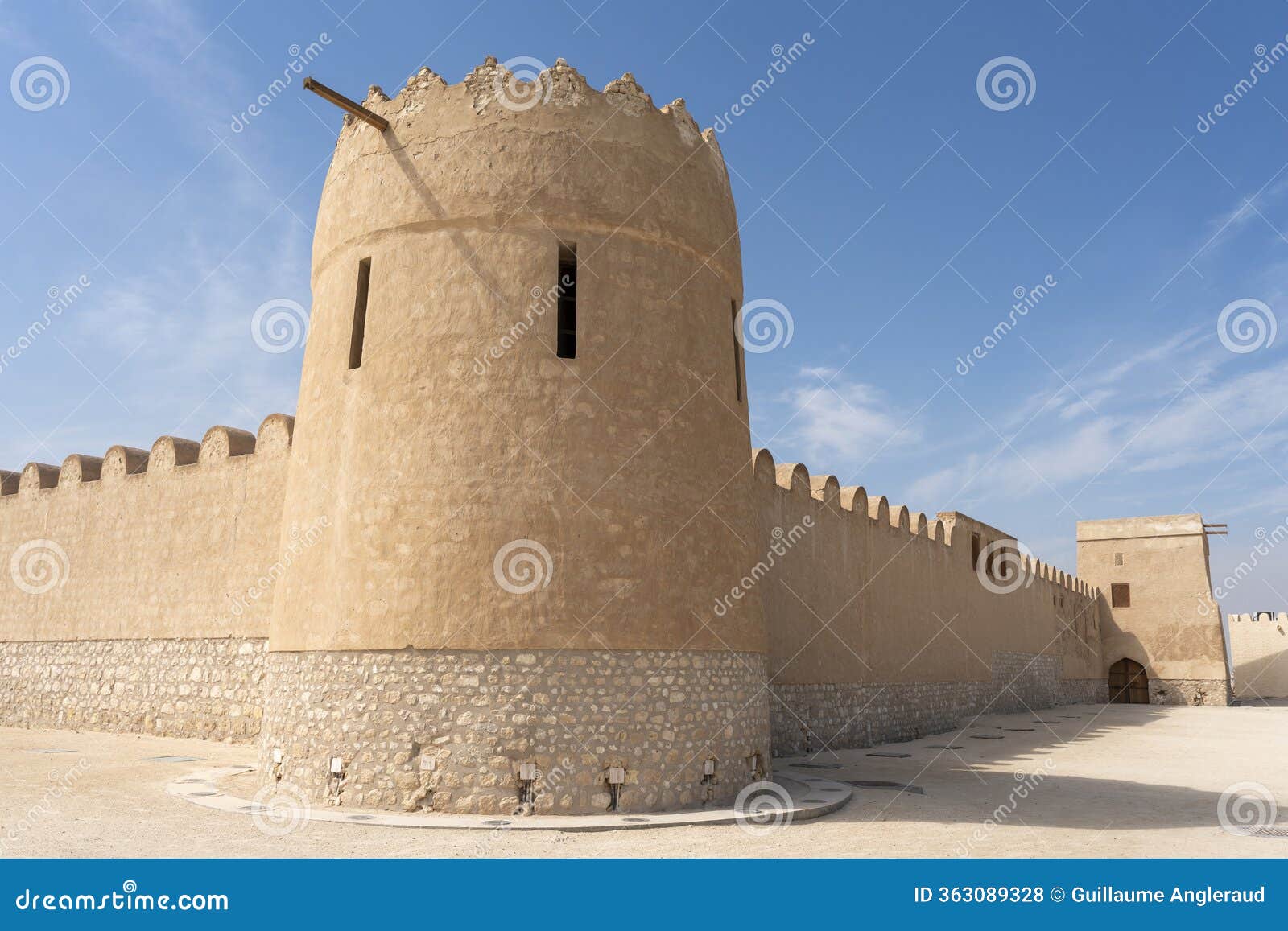 Bahrain - Riffa - Riffa Fort Stock Photo - Image of wall, desert: 363089328