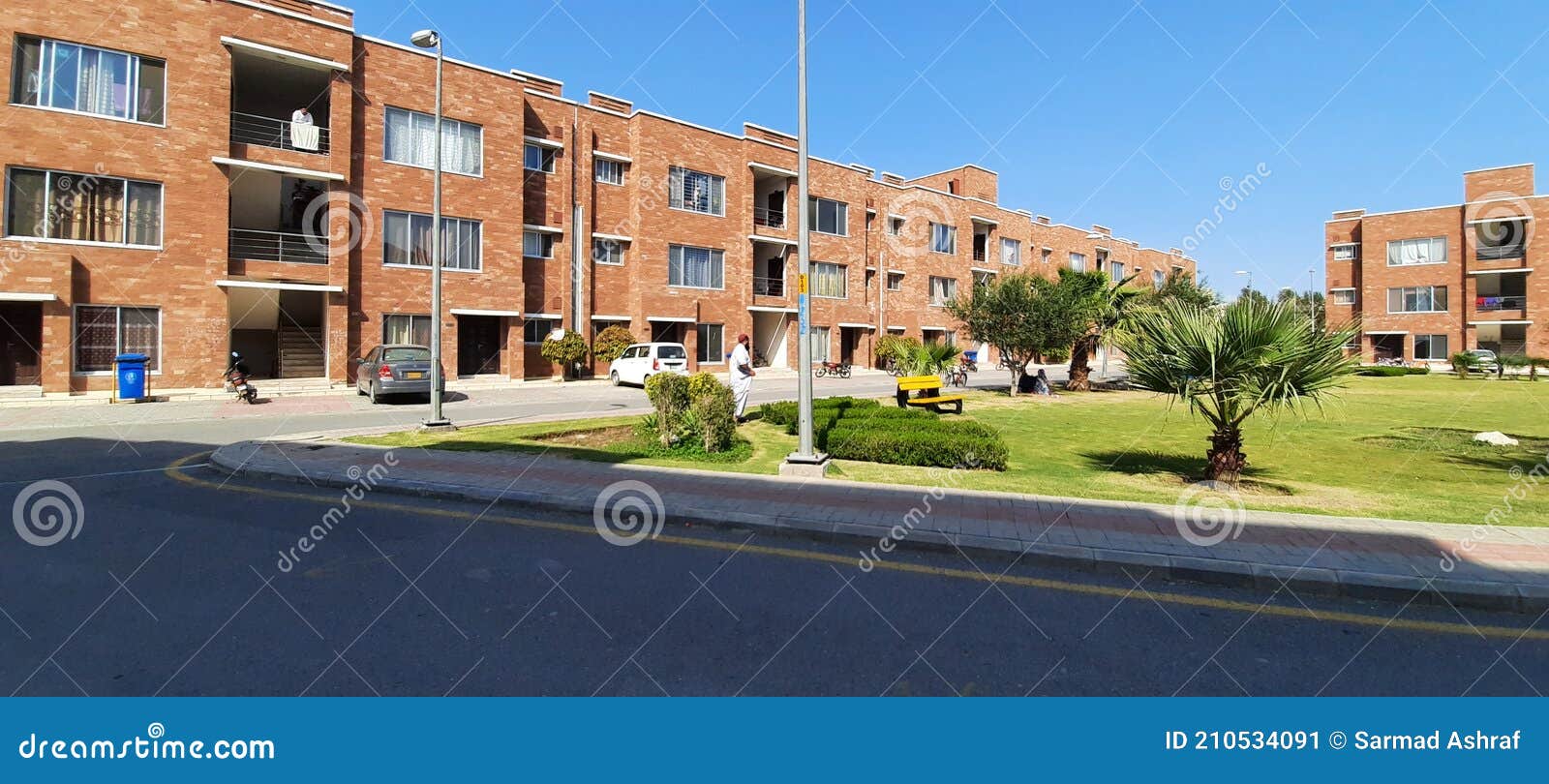 Bahria Town Orchard editorial photo. Image of bahria - 210534091