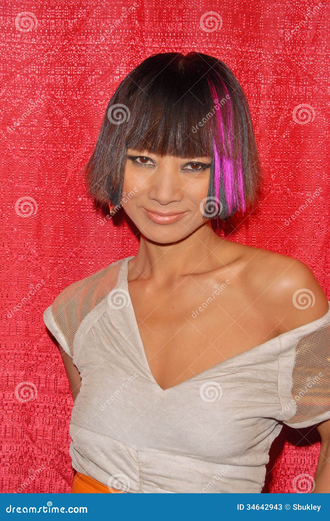 Bai Ling photo stock éditorial. Image du module, soin - 34642943