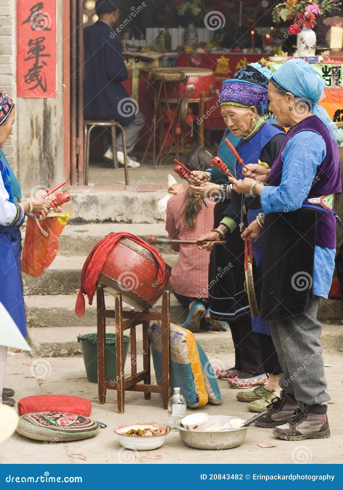 Bai Women at a Ceremony editorial photography. Image of fashion - 20843482