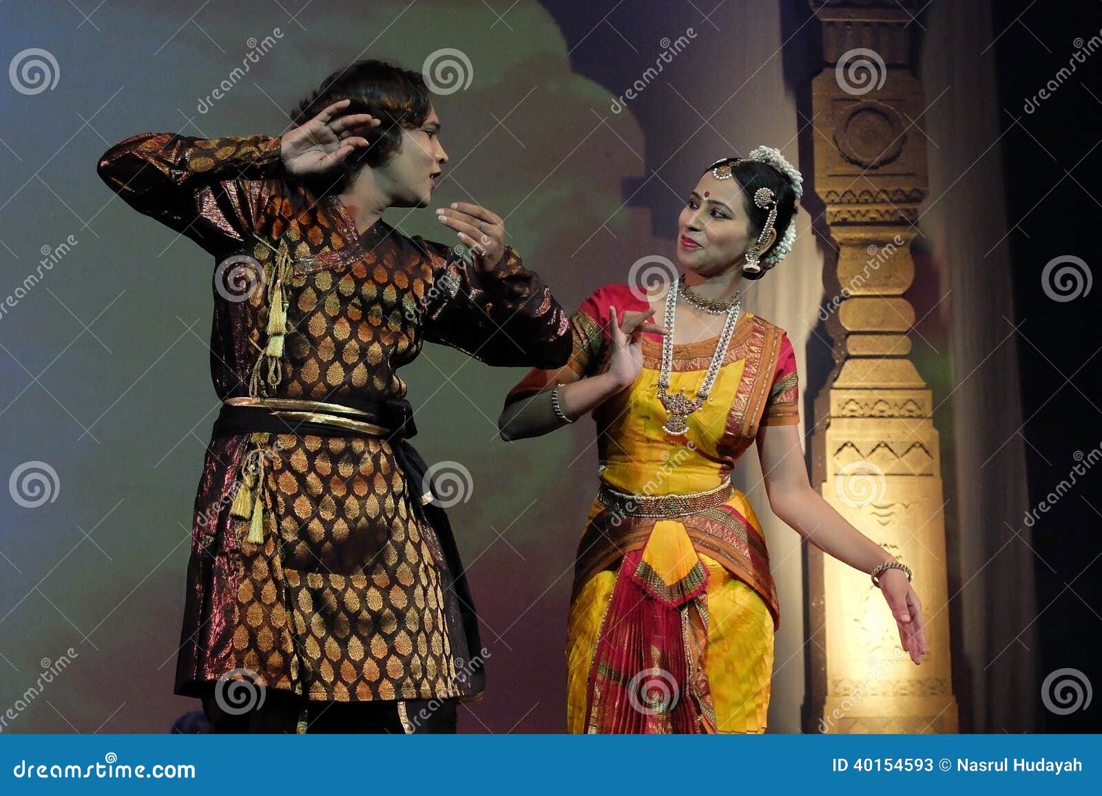 Baile de la India foto de archivo editorial. Imagen de interior - 40154593