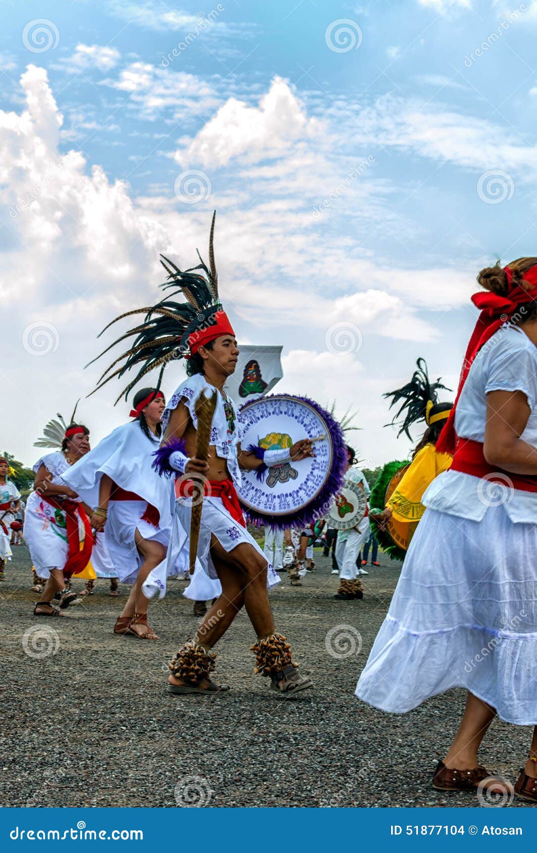 Baile de los Aztecas imagen de archivo editorial. Imagen de antiguo ...