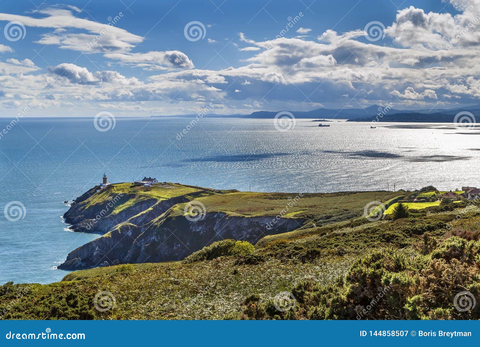 Baily Lighthouse, Howth, Ireland Stock Image - Image of irish, howth ...