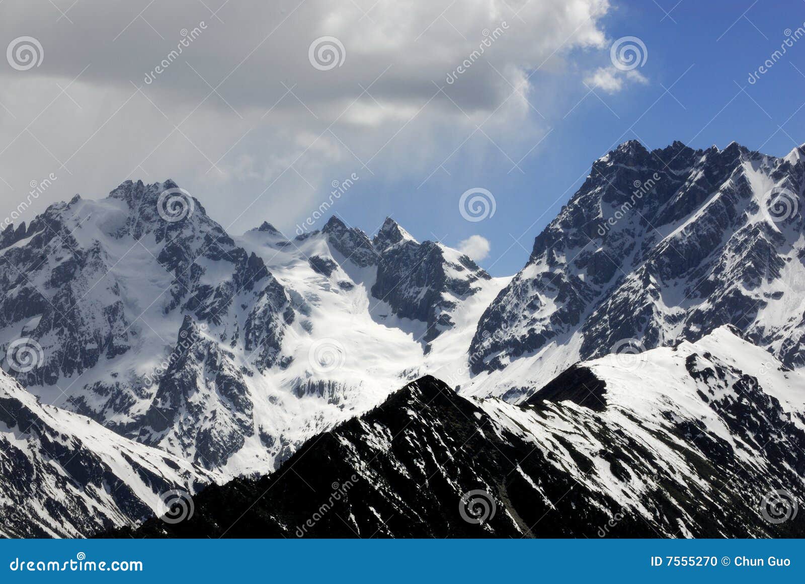 Baima Snow Mountain Of Meili Snow Mountain Nature Reserve In Deqin ...
