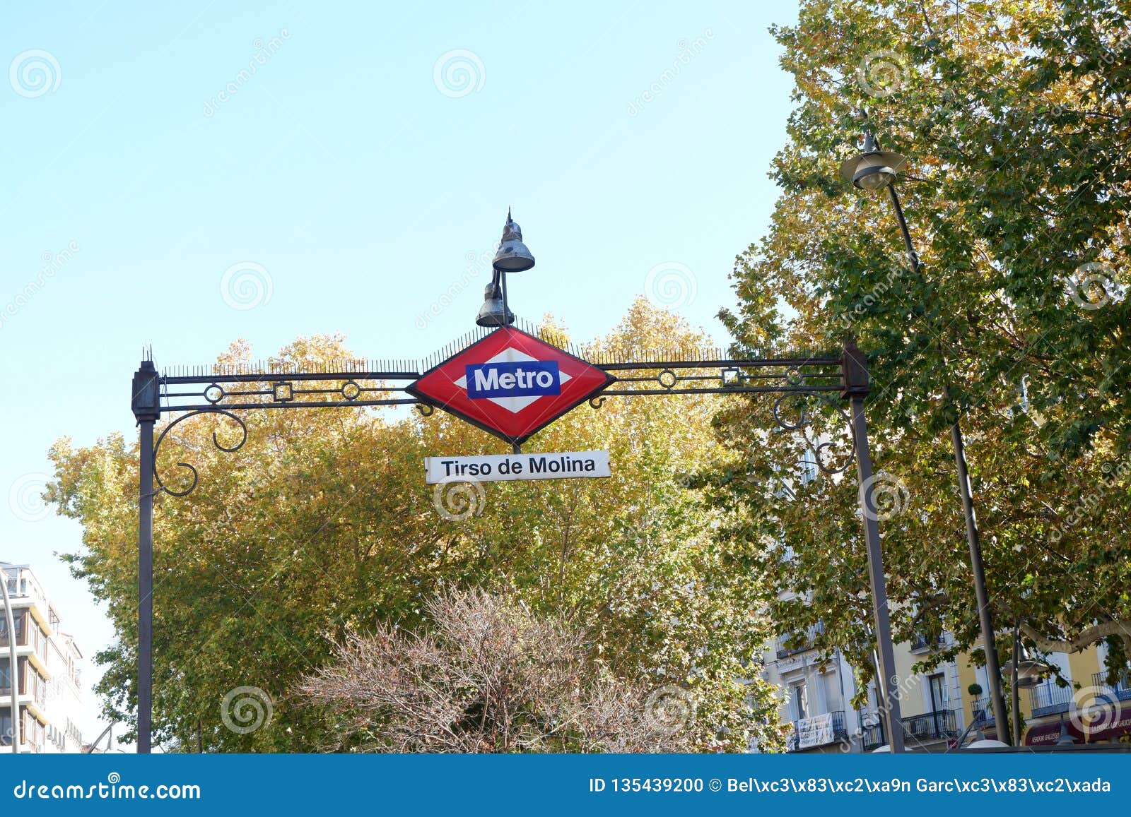 Bairro De Las Letras, Madri Imagem Editorial - Imagem de cidade, lazer ...