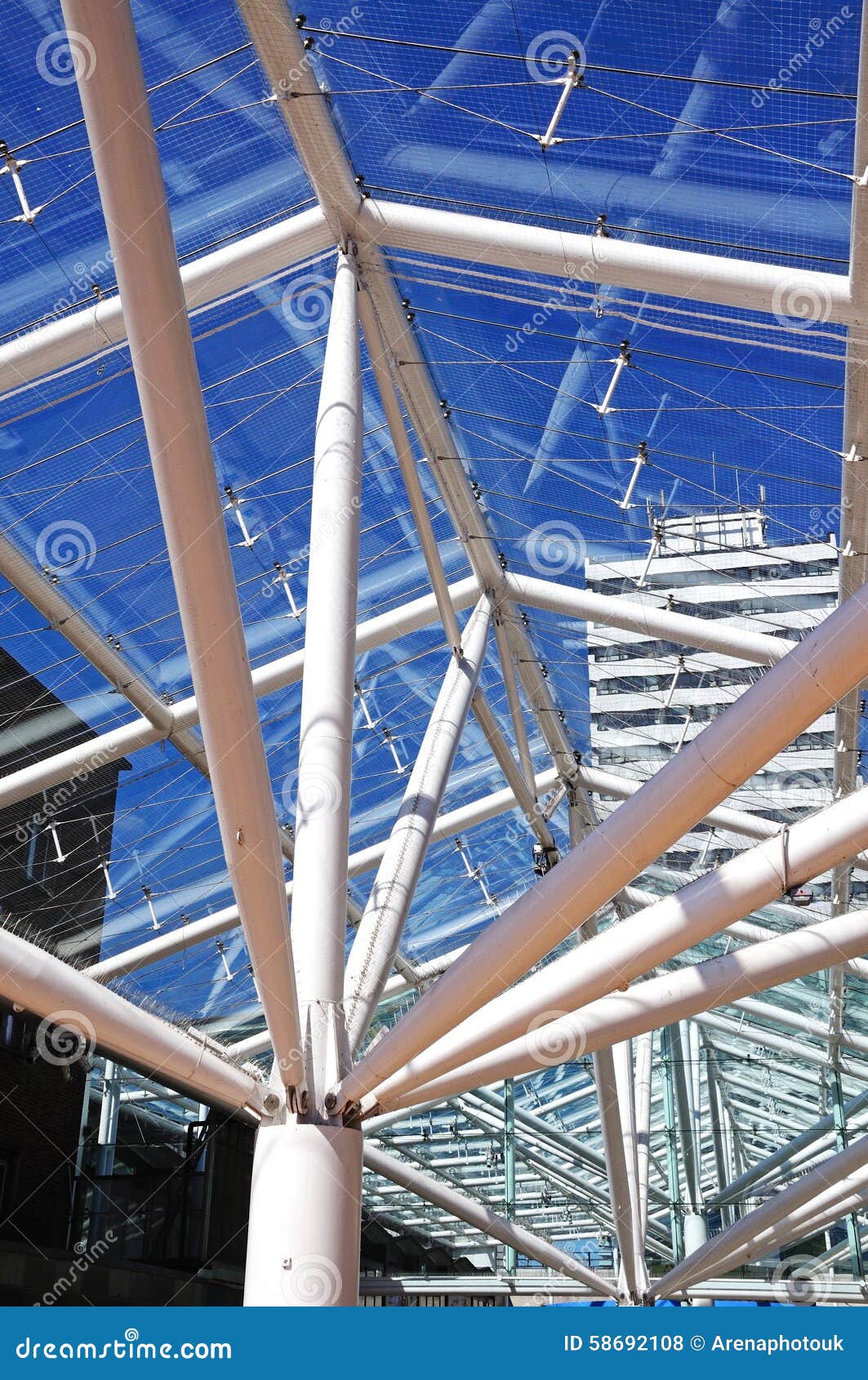 Baje El Techo Del Centro Comercial Del Recinto, Coventry Foto de ...