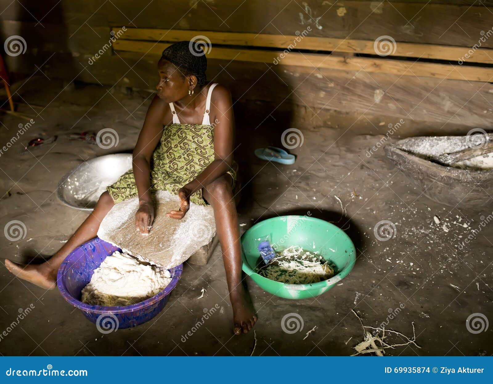 Baka people editorial stock image. Image of rainforest - 69935874