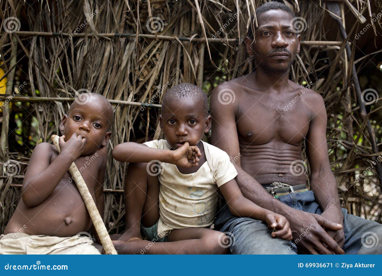 Baka people editorial photo. Image of culture, woman - 69936671