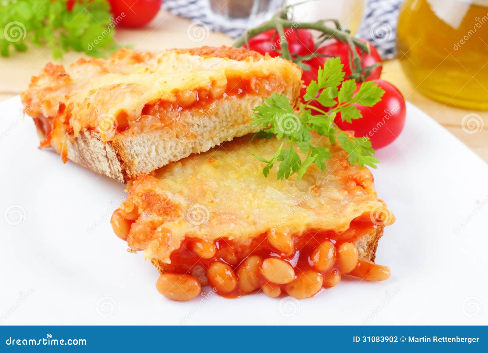 Baked beans on toast stock photo. Image of lunch, toast - 31083902