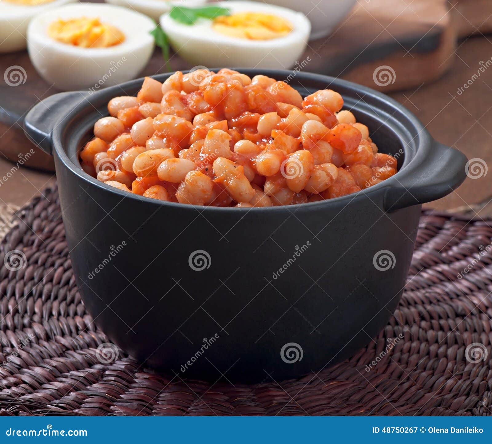 Baked Beans with Tomato Sauce Stock Image - Image of sauce, fiber: 48750267