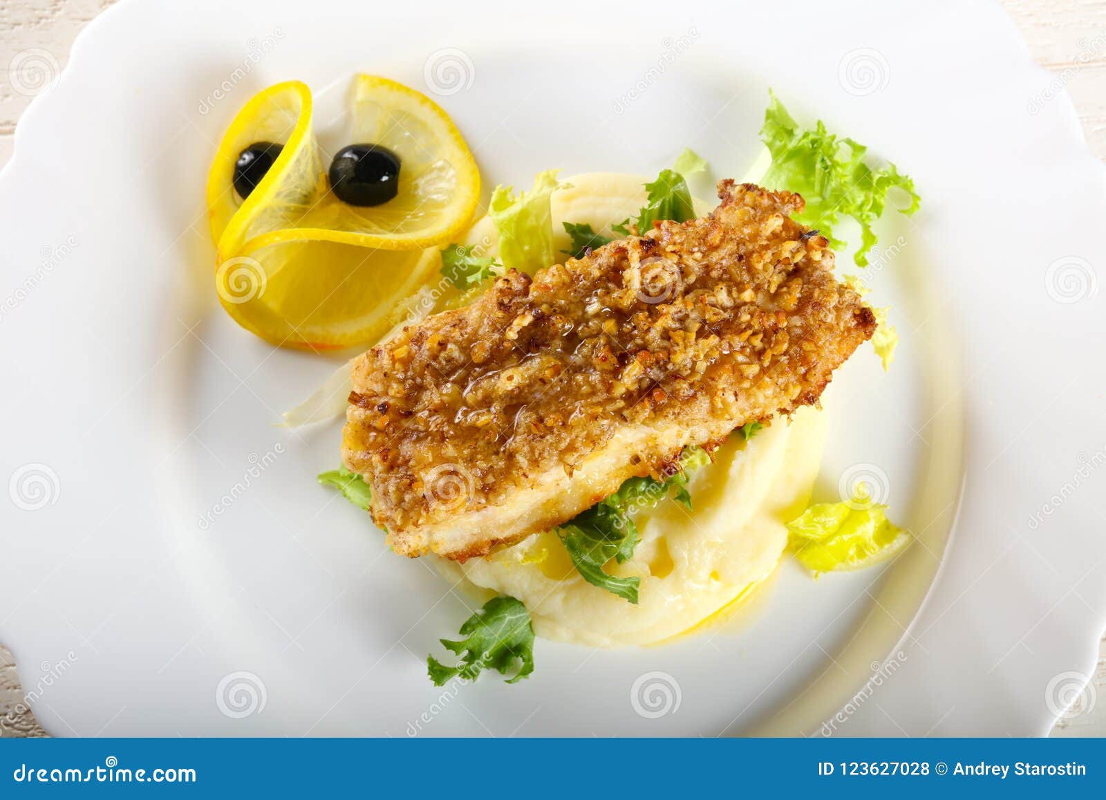 Cod Fish with Mashed Potato Stock Photo - Image of dish, plate: 123627028