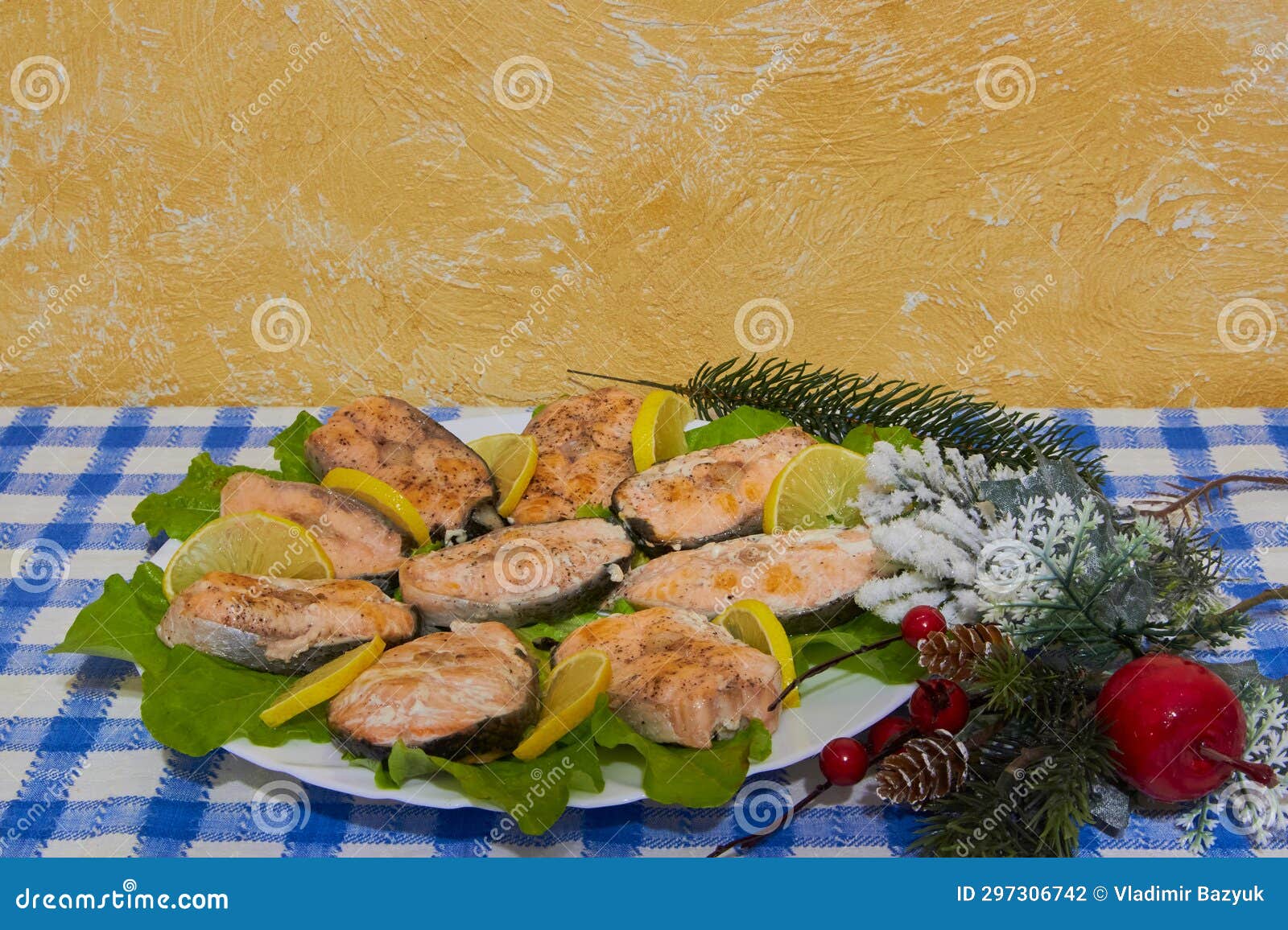 Baked Fish Steaks for Christmas,Christmas Salmon Dinner with Christmas ...