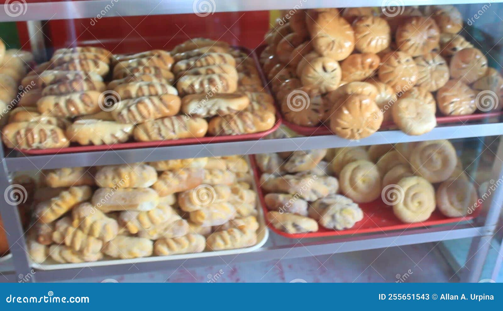 Materials Clips a Bunch of Different Bread on Tiny Store Display Stock ...