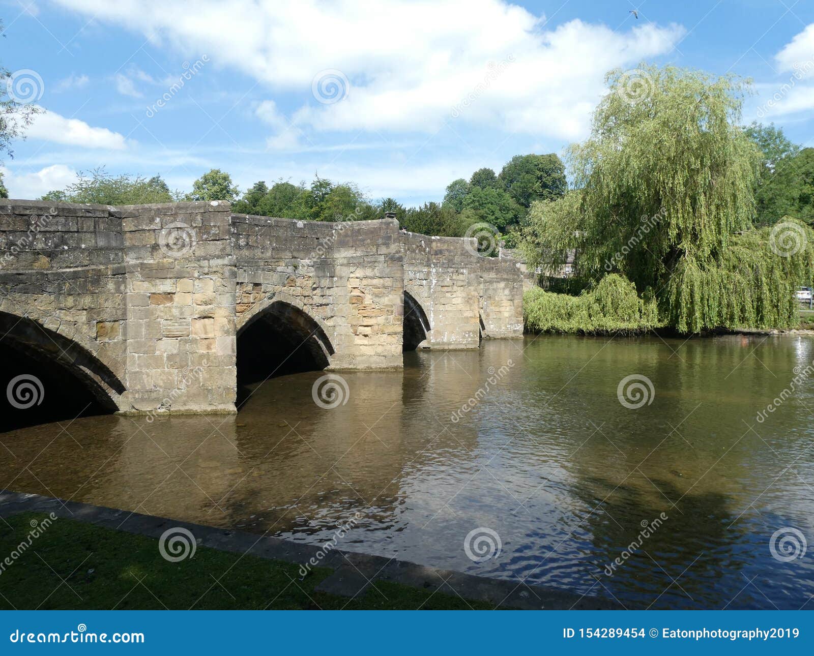 Bakewell bridge in the sun stock photo. Image of derbyshire - 154289454