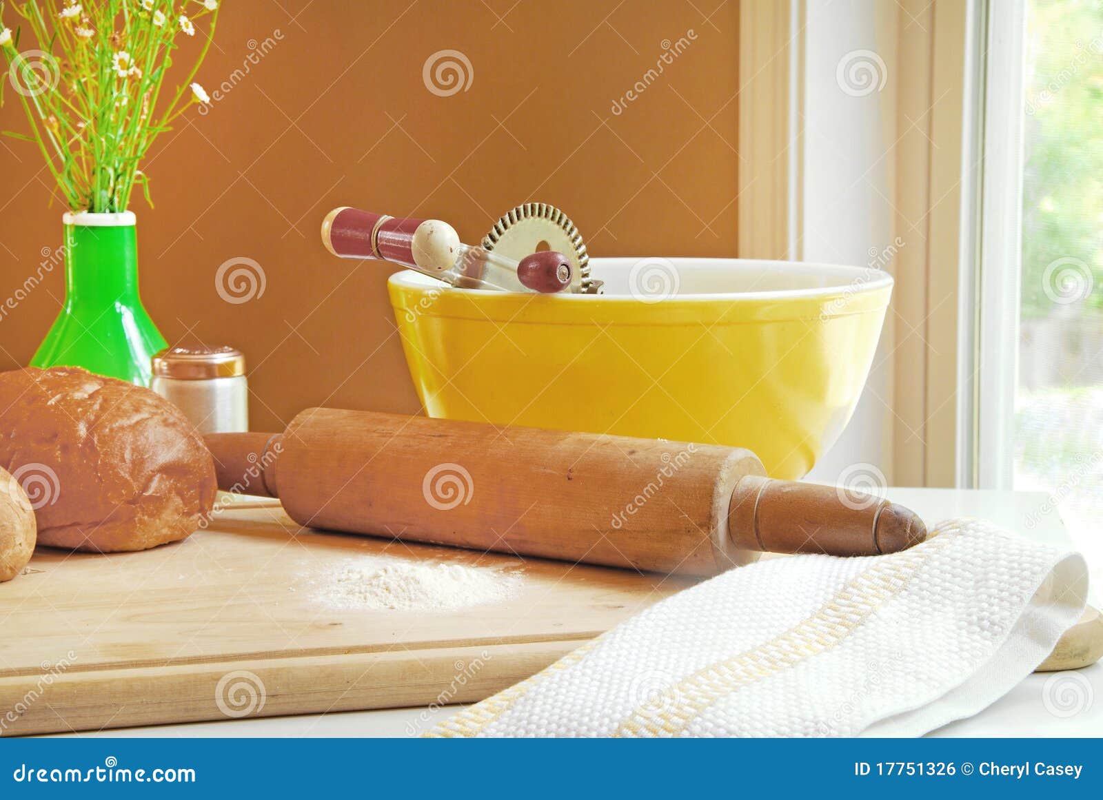 Baking bread in kitchen stock photo. Image of mixer, ceramic - 17751326