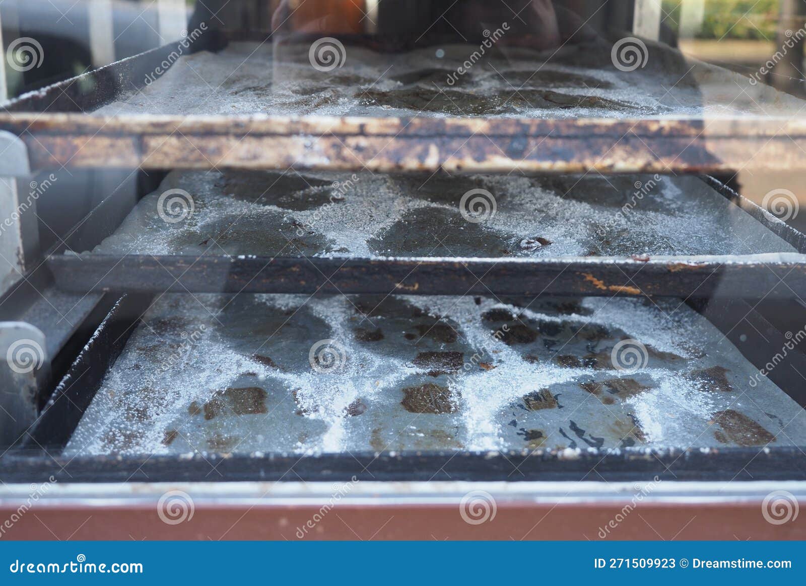 Baking sheet pan stock image. Image of empty, baking - 271509923