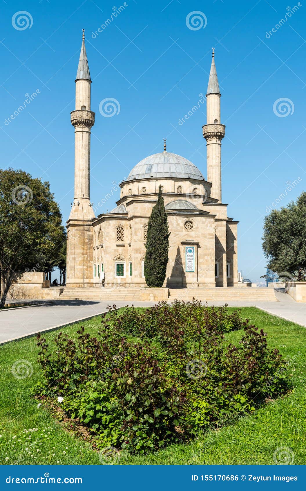 Mosque of the Martyrs Near the Alley of Martyrs in Baku Editorial Photo ... Mosque of the Martyrs Near the Alley of Martyrs in Baku Editorial Photo ...