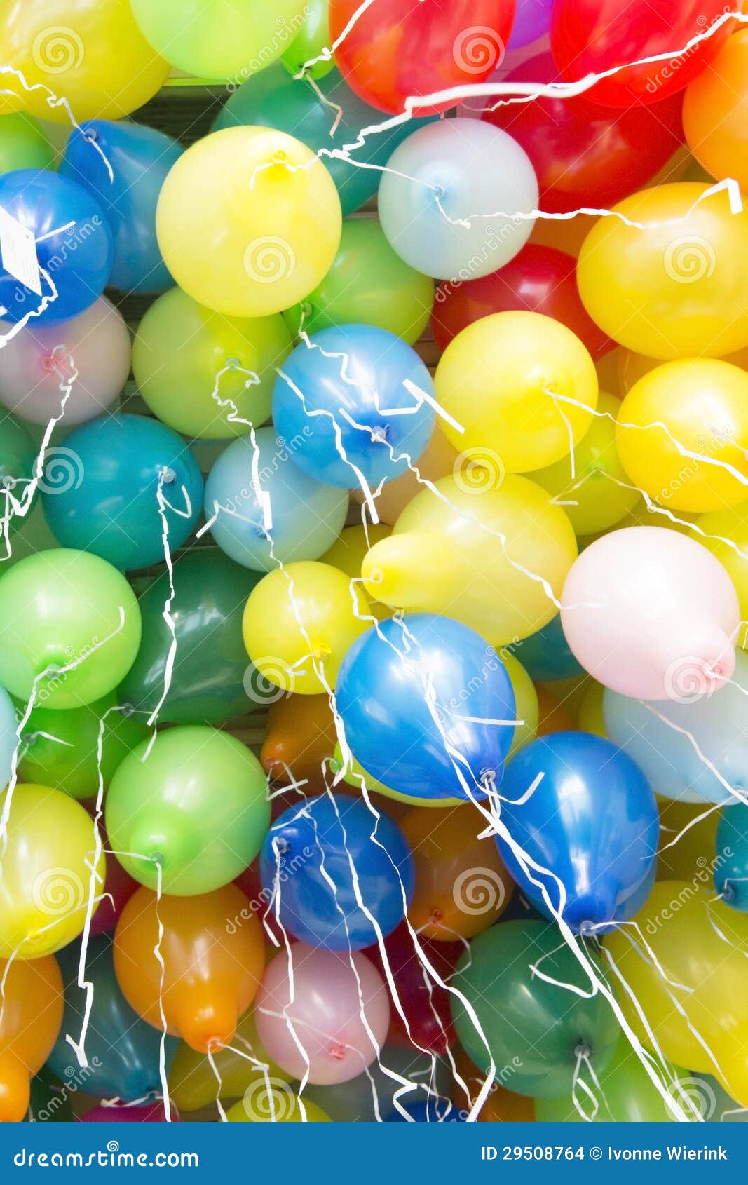 Balões coloridos foto de stock. Imagem de verde, azul - 29508764