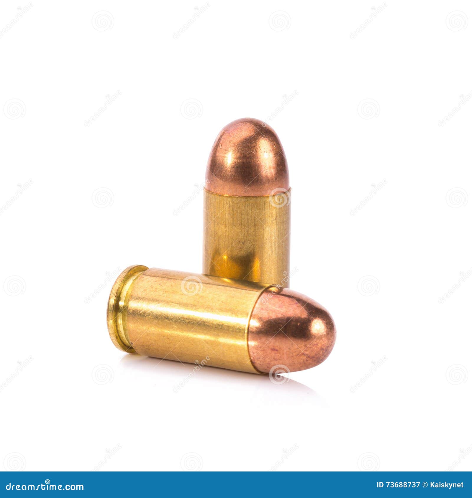 Bala De 9mm Para Uma Arma Isolada No Fundo Branco Imagem de Stock ...