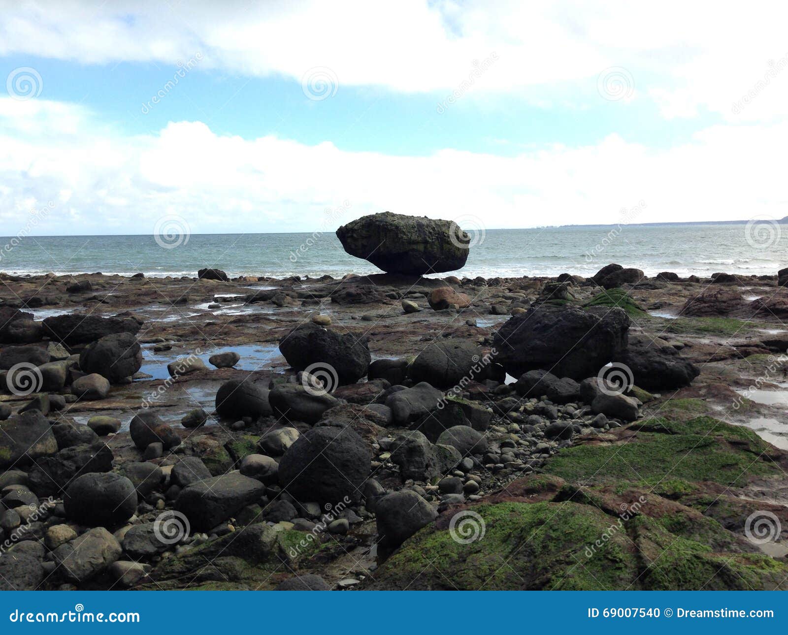 Balance rock stock photo. Image of rock, gwaii, ocean - 69007540
